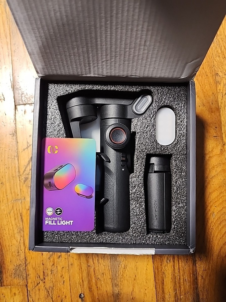 AOCHUAN Smart XE 3-Axis Handheld Gimbal Stabilizer for Smartphone ...