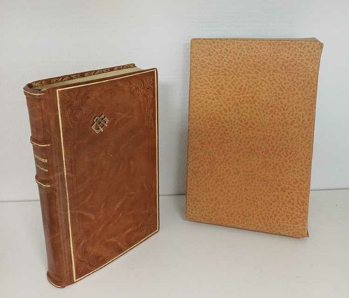 17688|Paroissien latin-français selon le rit romain avec les offices ...