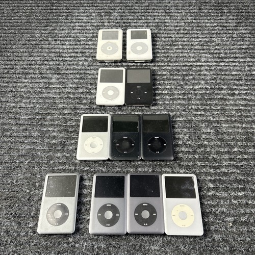 LOT OF 11 Apple iPod Classic - Various Models | eBay