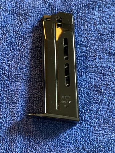 Heckler Koch H&K P7M10 Magazine .40 S&W IS Factory Blued / Black OEM ...