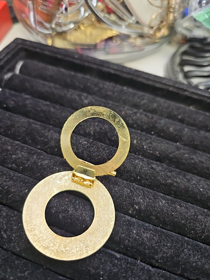 Scarf Clip Pin/ Gold-tone Textured Circle | eBay UK