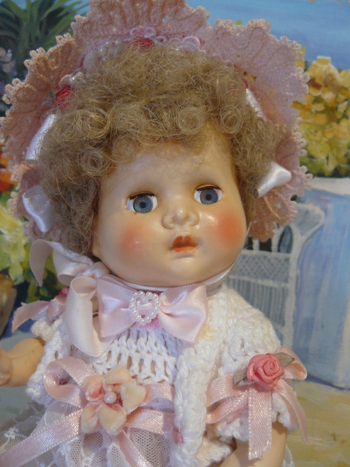 VINTAGE DOLL 1950's HARD PLASTIC like PEDIGREE...10 inch & GORGEOUS ...