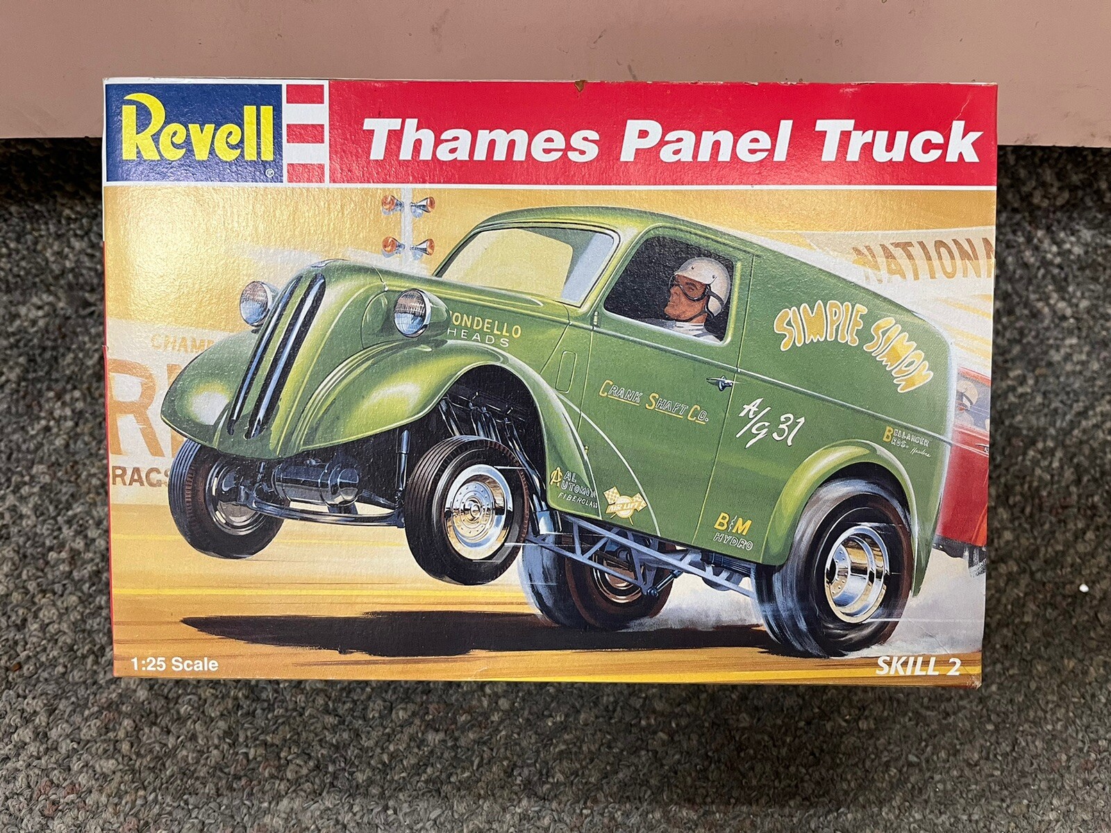 * REVELL 1/25 SCALE THAMES PANEL TRUCK PLASTIC MODEL KIT #7609 *ST | eBay