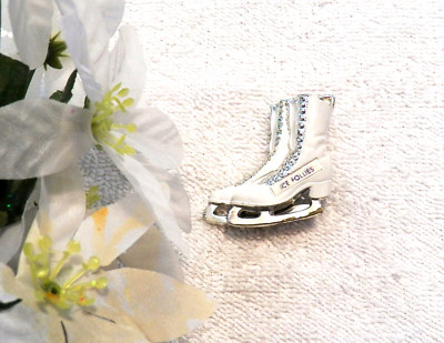 CLASSIC PIN BROOCH WHITE ICE SKATES FOLLIES WINTER WONDERLAND PLASTIC ...