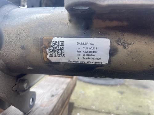 2007-2023 Mercedes Sprinter 3500 Rear End Axle Differential 51:13 3,923 ...