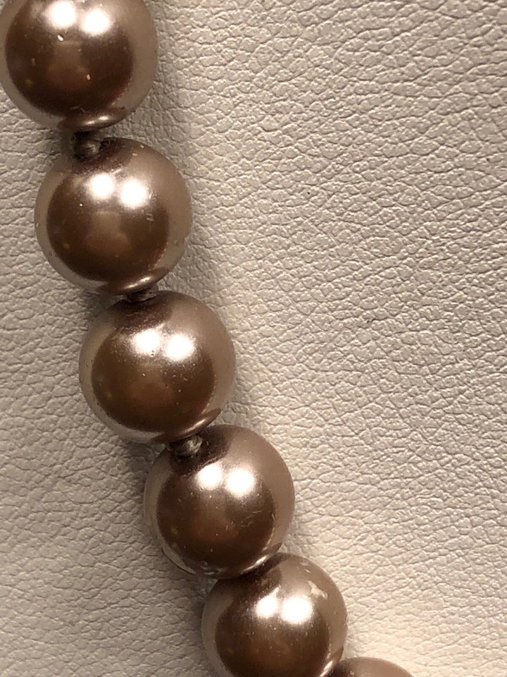 Vintage Taupe Tan Hand Knot-imitation pearl beaded Necklace Clasp 16 ...