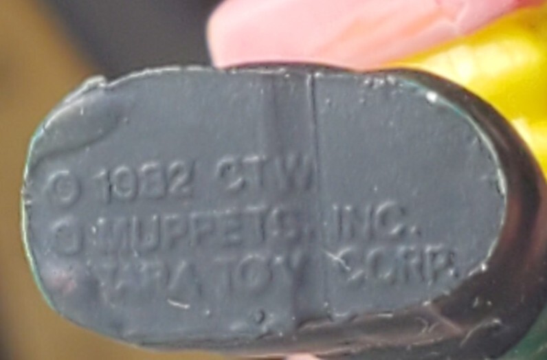 1982 CTW Bert with Accordion, Ernie Plays Drum Tara Toys Sesame Street ...