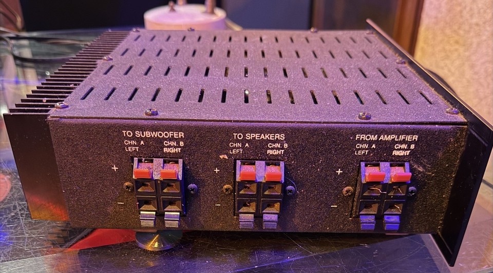 DBX XB140 Vintage 140 Watt Subwoofer Amplifier Amp Stereo Audio | eBay