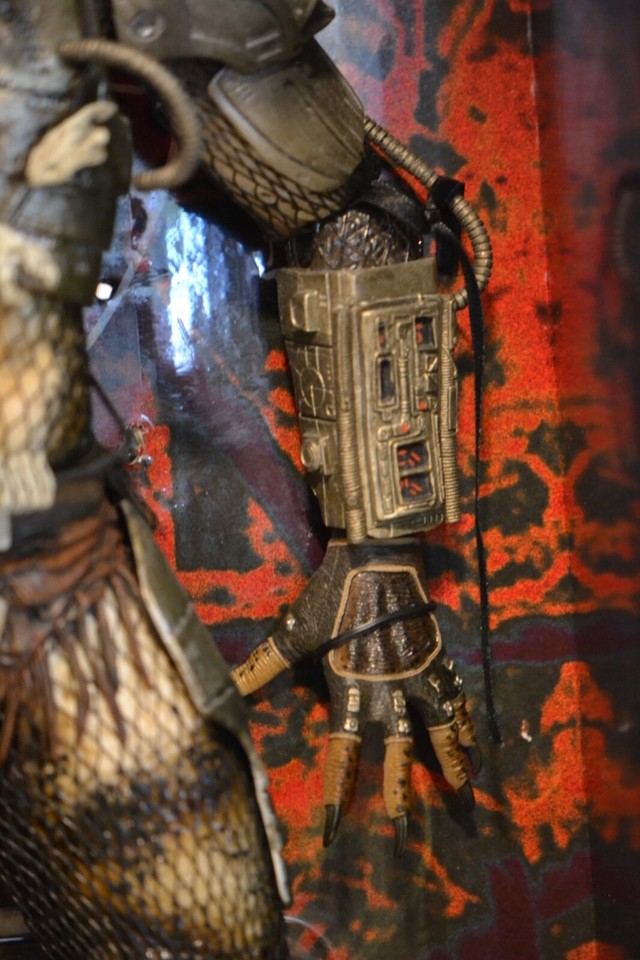 NECA 18" Predator 1/4 Scale Unmasked Open Mouth Predator Reel Toys Rare ...