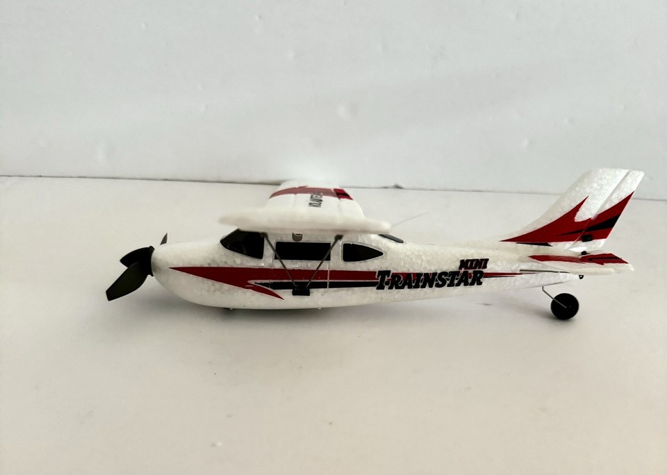 TRAINSTAR electric Mini 6-Axis Easy Flying Trainer, RC AIRPLANE w/Gyro ...