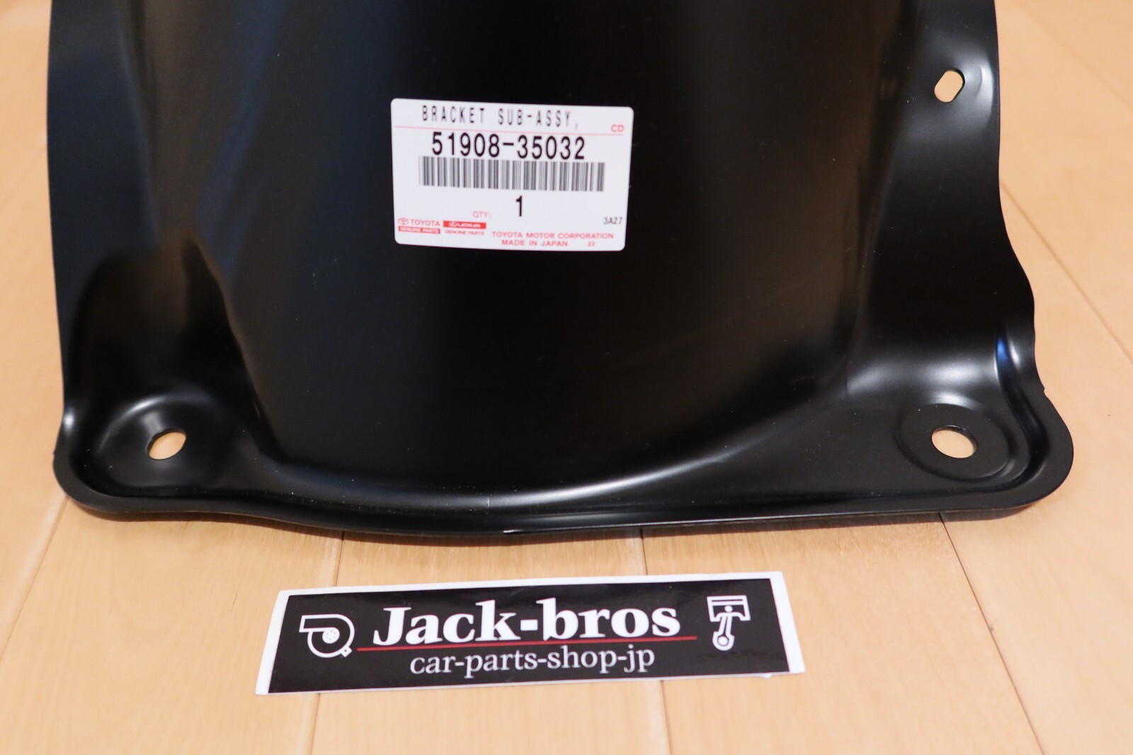 Toyota Genuine OEM Bracket sub-assy, spare wheel carrier FJ CRUISER ...