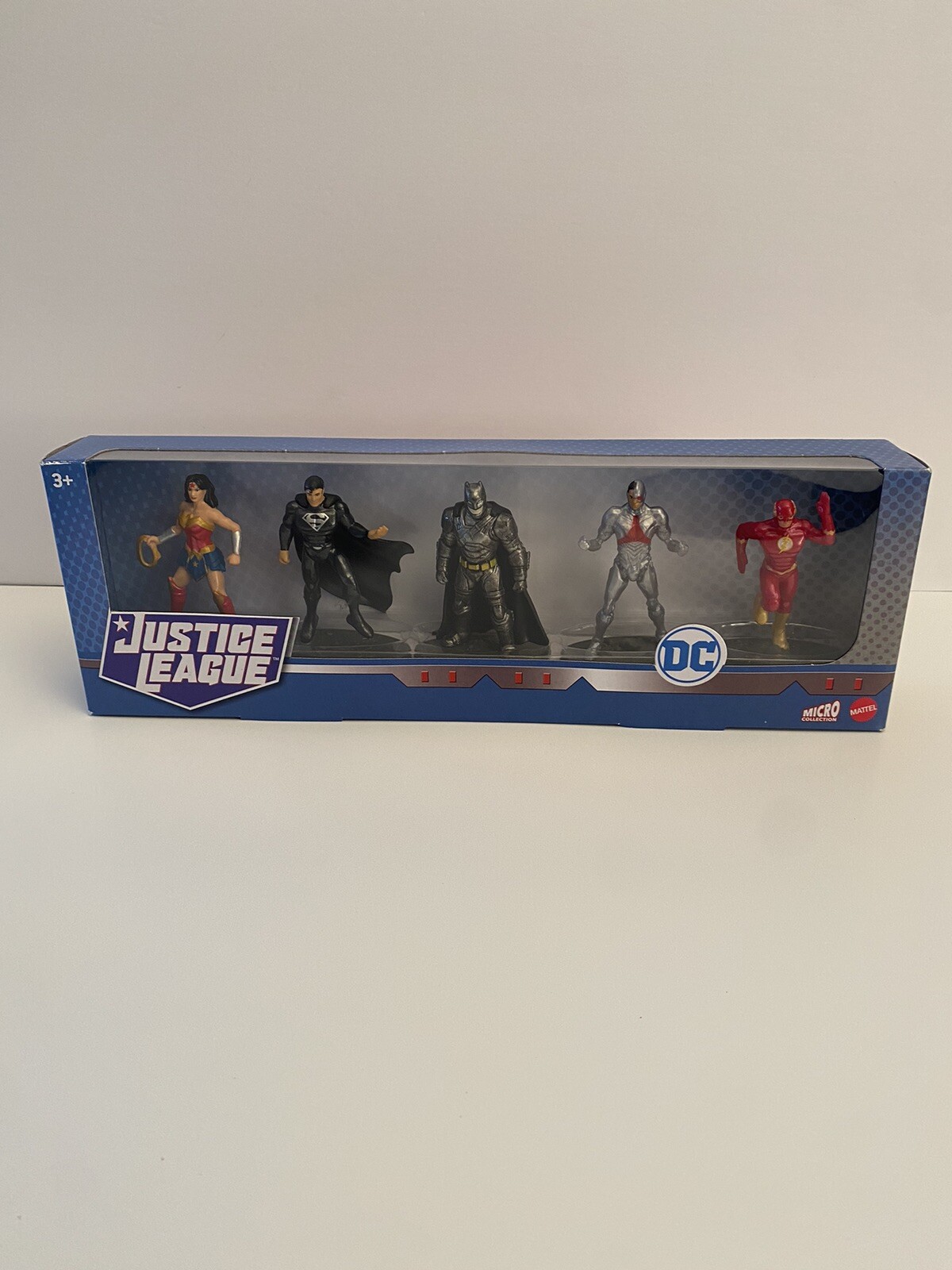 DC Justice League 5-Pack Batman Superman Wonder Woman Cyborg Flash ...