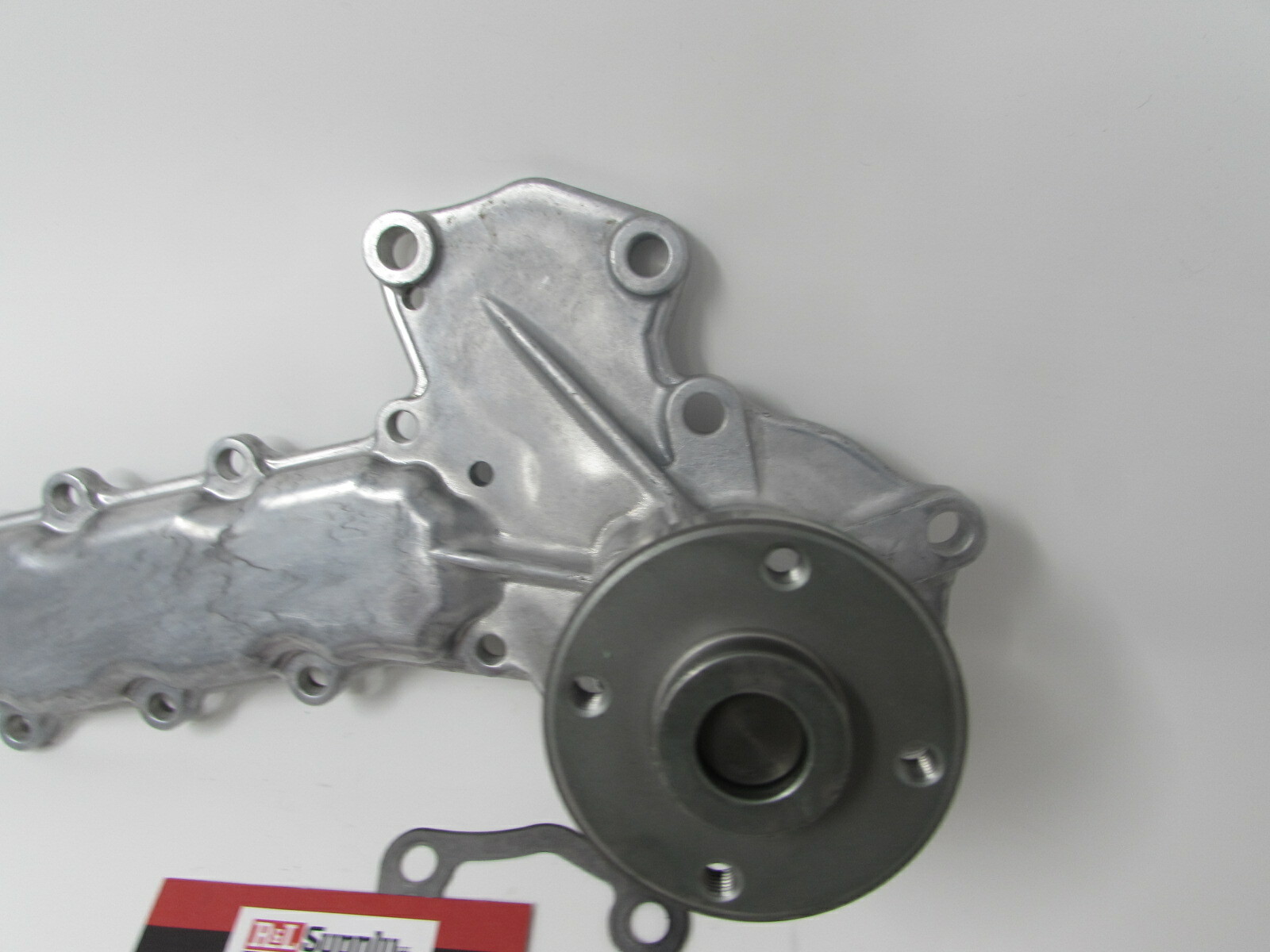 NEW GENUINE KUBOTA ENGINE WATER PUMP W/ GASKET 15521-73040 15766-73430 ...