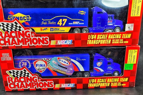 1:64 Premium Diecast Racing Team Transporter Semi/RIG Real Riders Lot ...