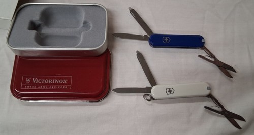 Set of 5 Victorinox Swiss Army Equipped "Merritt Brothers" Pocket ...