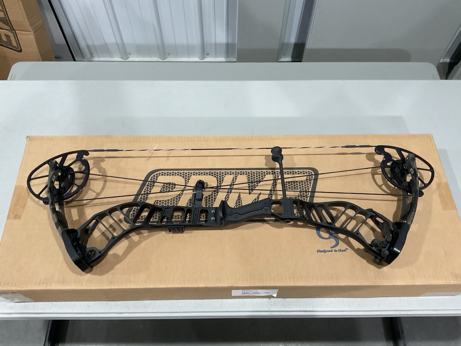 Prime RVX 2, RH, 29" Draw, 70#, Black/Morel Scar | eBay