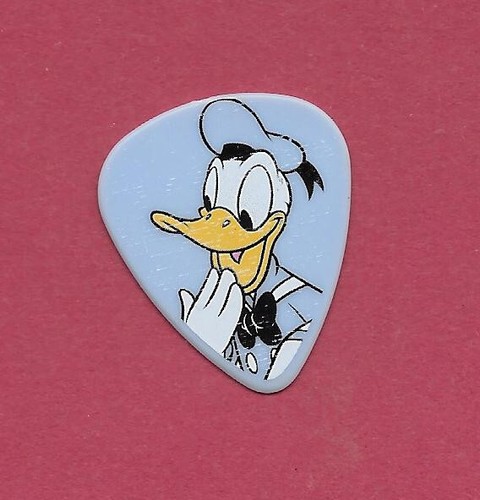 Donald Duck Disney guitar pick medium gauge | eBay