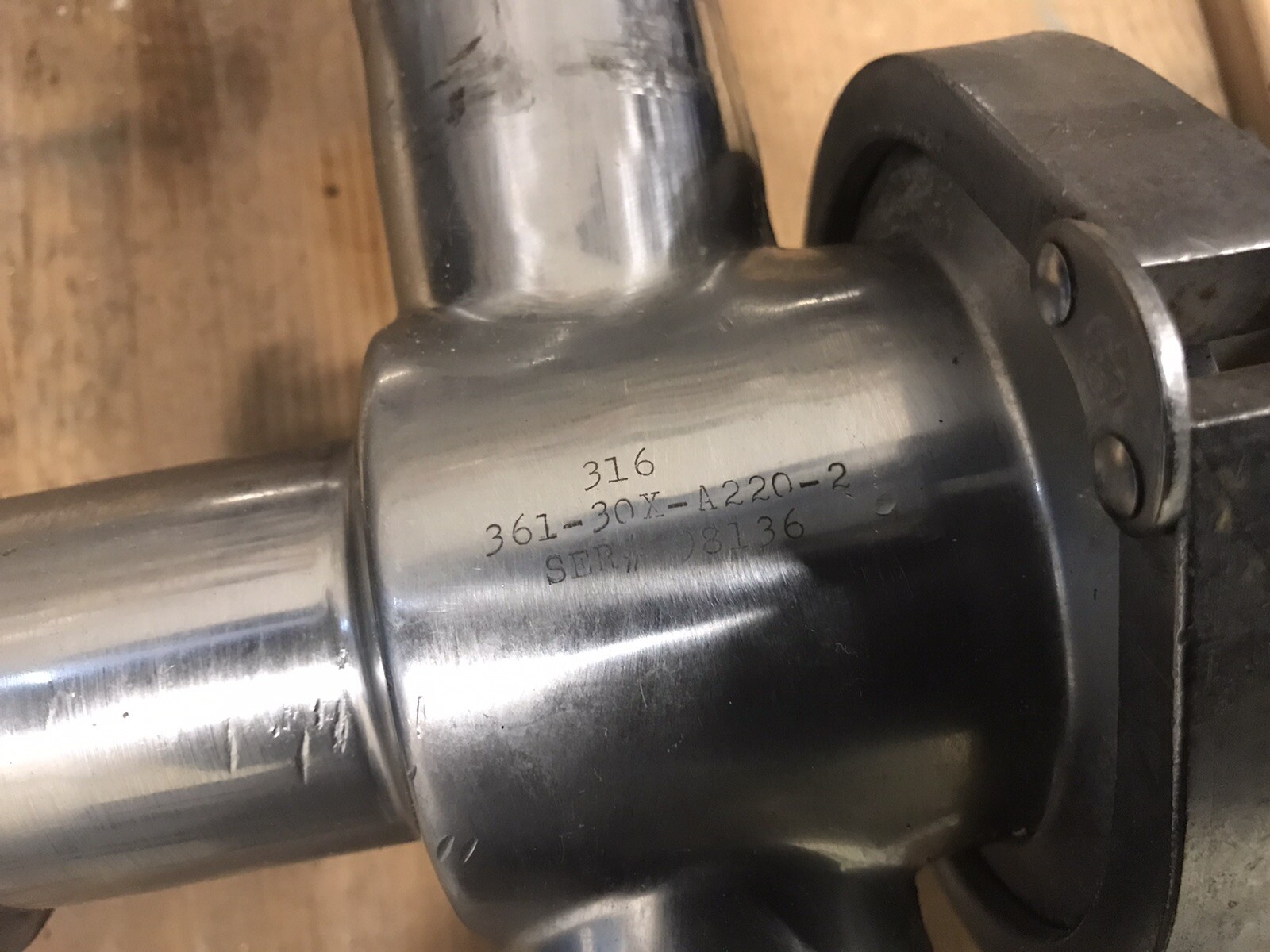 Tri-Flo Air Actuated Valves w/ 361-21M-20-1 1/2-316L & 361-10-A220-2 ...