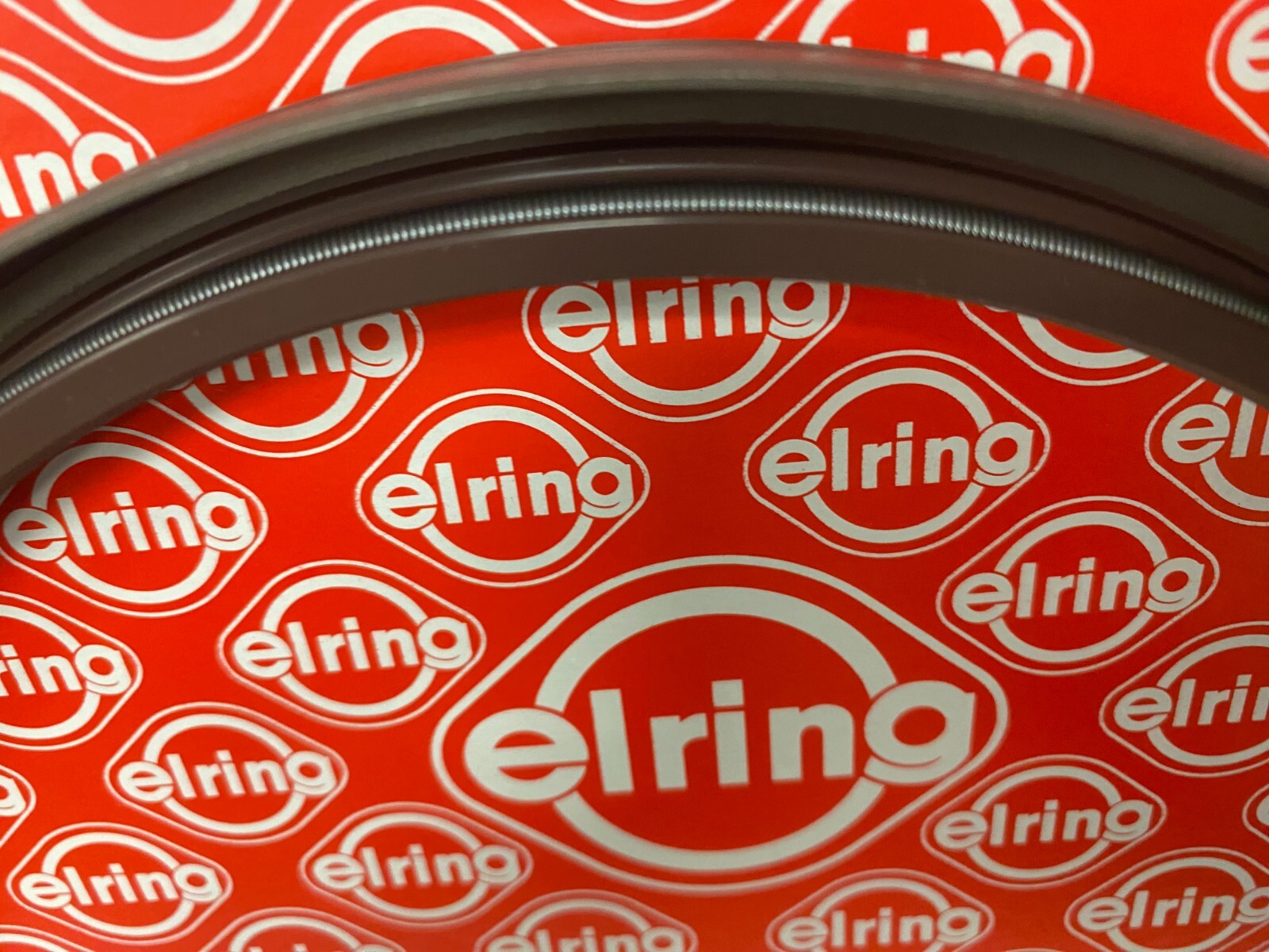 Volvo crankshaft rear seal 1543896 D13 engine Made in Germany | eBay