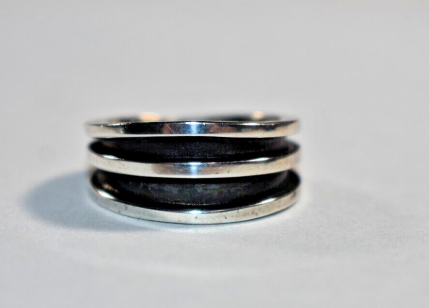 NAVAJO Indian TOM HAWK Sterling Silver Ribbed Band Ri… - Gem