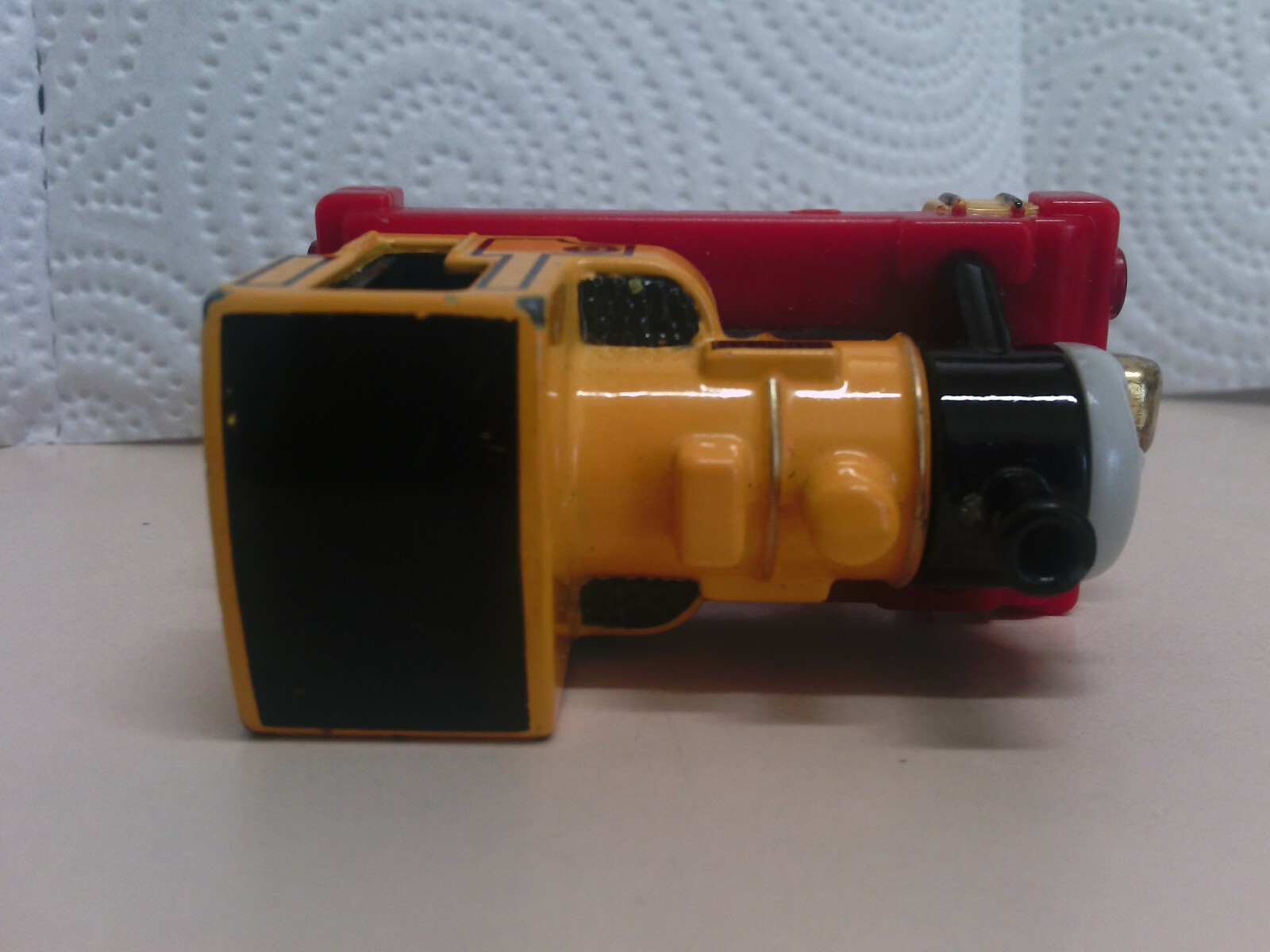 Thomas and Friends Take-Along Duncan Narrow Gauge 2008 Gold Magnet ...