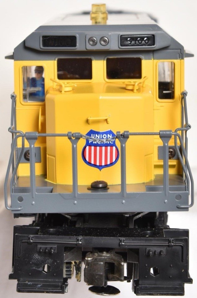 LIONEL UNION PACIFIC DASH 8-40C DIESEL ENGINE 6-18205 O GAUGE DASH 8 ...