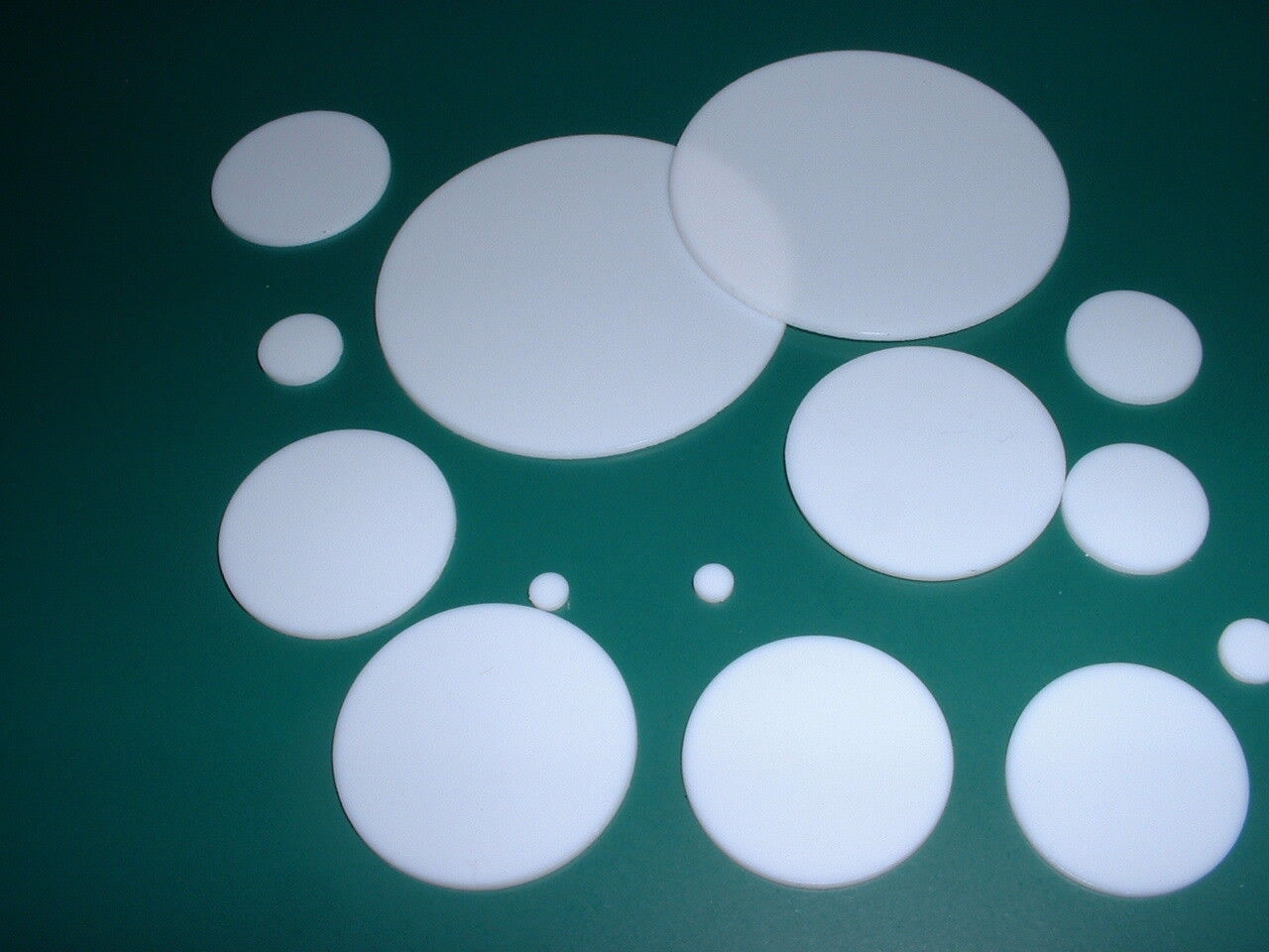 1MM THICK WHITE PTFE TEFLON ROUND FLAT PLASTIC DISCS HIGH TEMP LOW ...