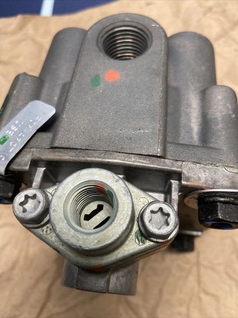 BENDIX K075159 909828 t-5004075-a RELAY VALVE GENUINE OEM for sale ...