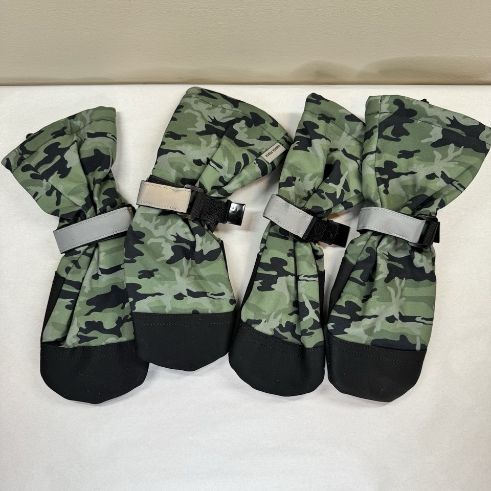 Canada Pooch Soft Shield Dog Boots Booties (Set Of 4) - Army Green Camo ...