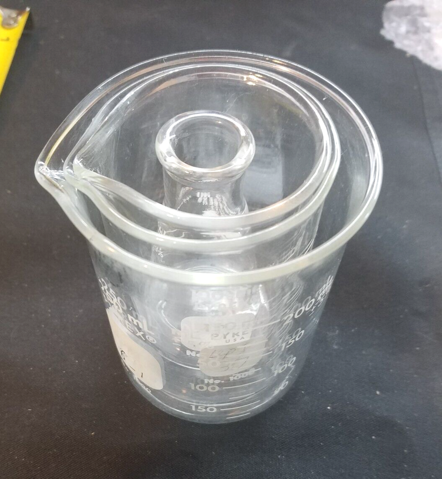 (4) PYREX CORNING Glass Graduated Beakers and Flask 250ml,150ml,50ml ...