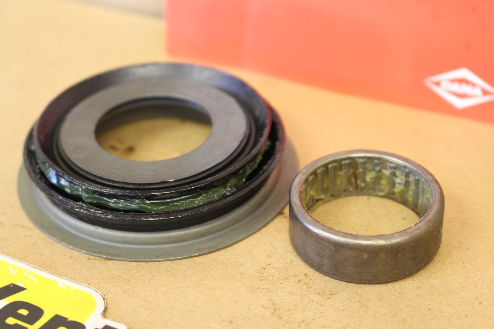 Spindle Axle Shaft Slinger Seal And Bearing Kit Bronco II Ranger Model ...