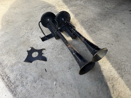 1939 1940 Ford Original Electric Trumpet Horns Pair Flathead V8 | eBay