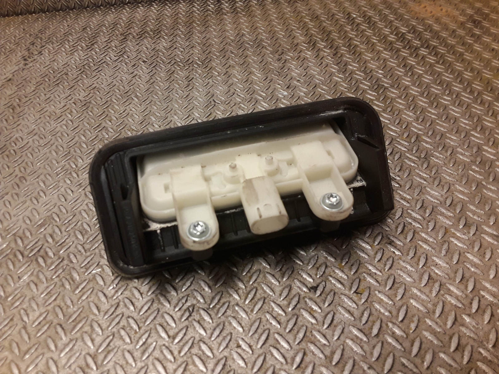 MERCEDES TAILGATE RELEASE OPEN SWITCH E CLASS W212 W207 OEM USED ...