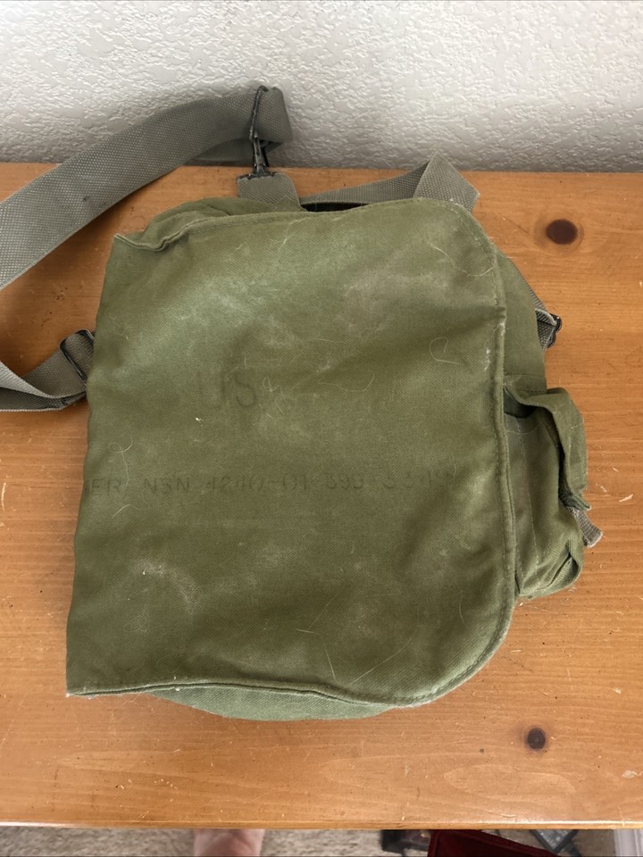 US Army Gas Mask, M40 Series | One Canister Filter | Carry Bag Included ...