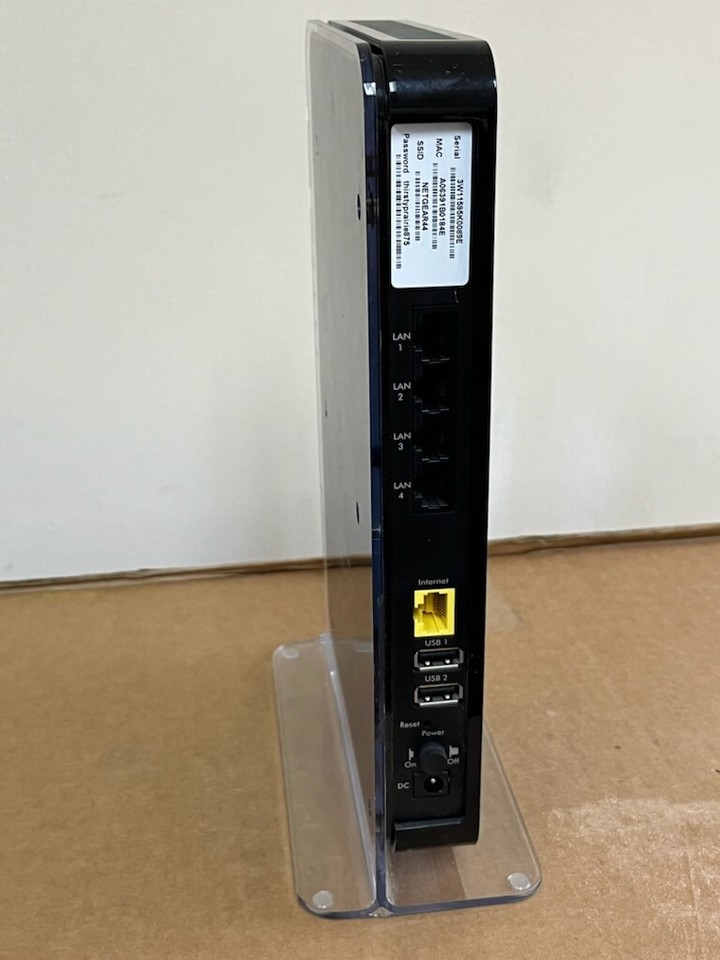 Netgear 4-Port Gigabit Wireless N Router | eBay