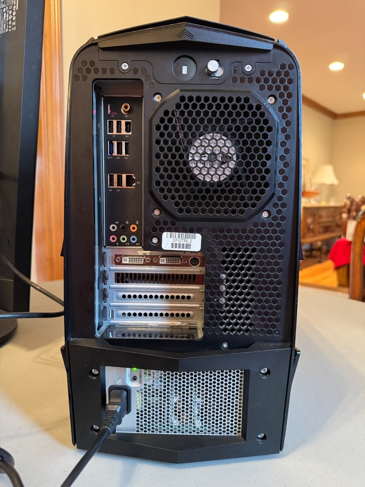 Dell Alienware Aurora R1 Gaming PC -Intel i7 920, Nvidia GTX 260, 9GB ...
