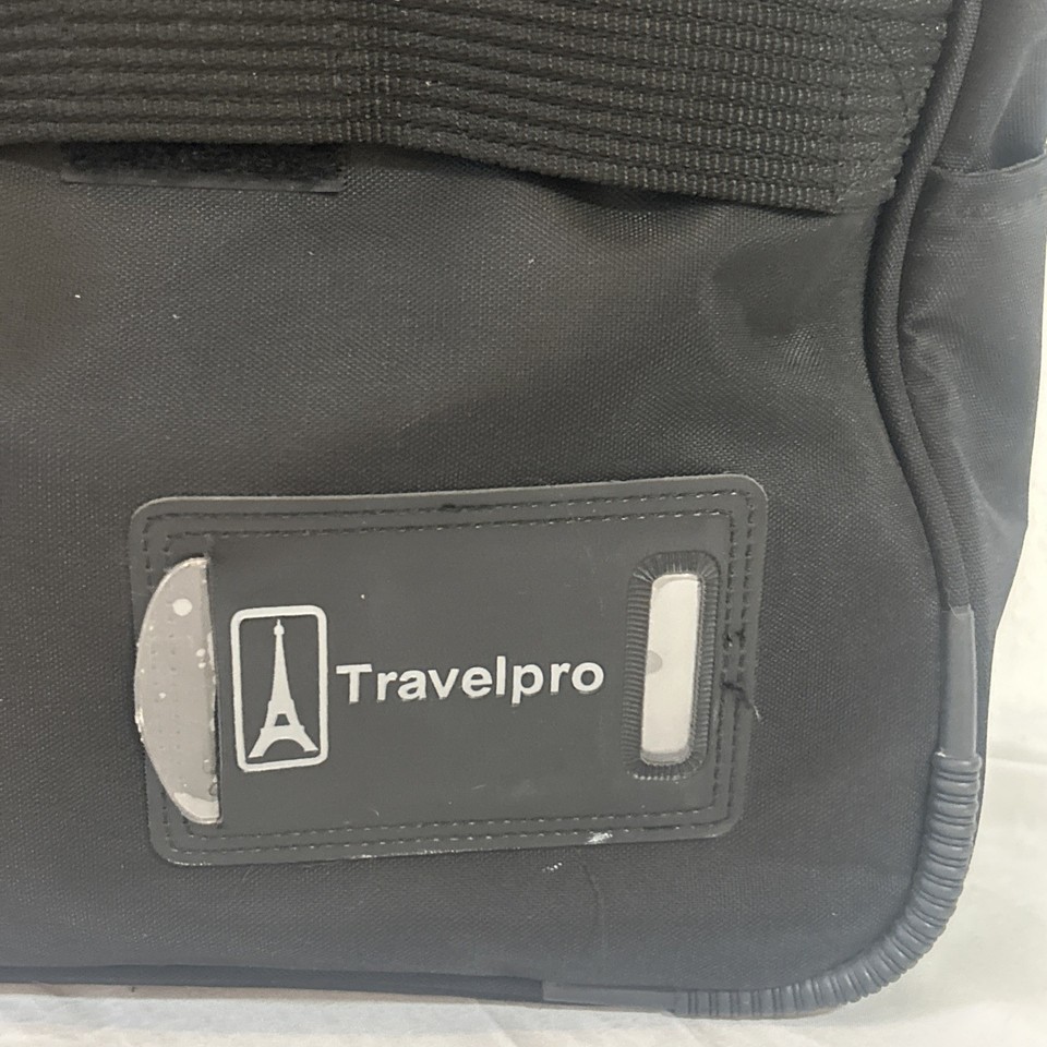 Travelpro Crew 4 Carry-On Duffle Weekender Bag Black Luggage Airplane ...