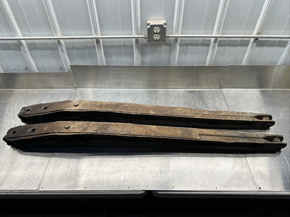 1967-1972 Chevy GMC Truck Suburban C10 C20 C30 Rear Trailing Arm ...