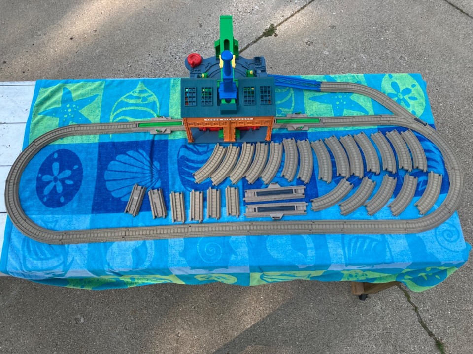 spin and fix thomas trackmaster set | eBay