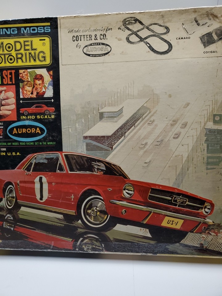 AURORA T-JET 1643 Model Motoring HO Scale Slot Car Race with Extras | eBay