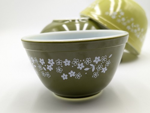 Pyrex Spring Blossom Set of 3 Nesting Mixing Bowls Small Fower Motif ...
