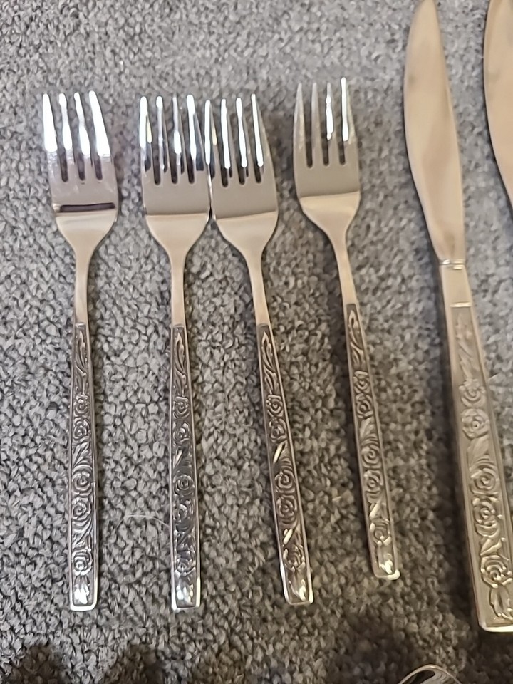 Oneida WM A Rogers Premier 5 Rose Pattern Vintage Flatware 15 Piece ...