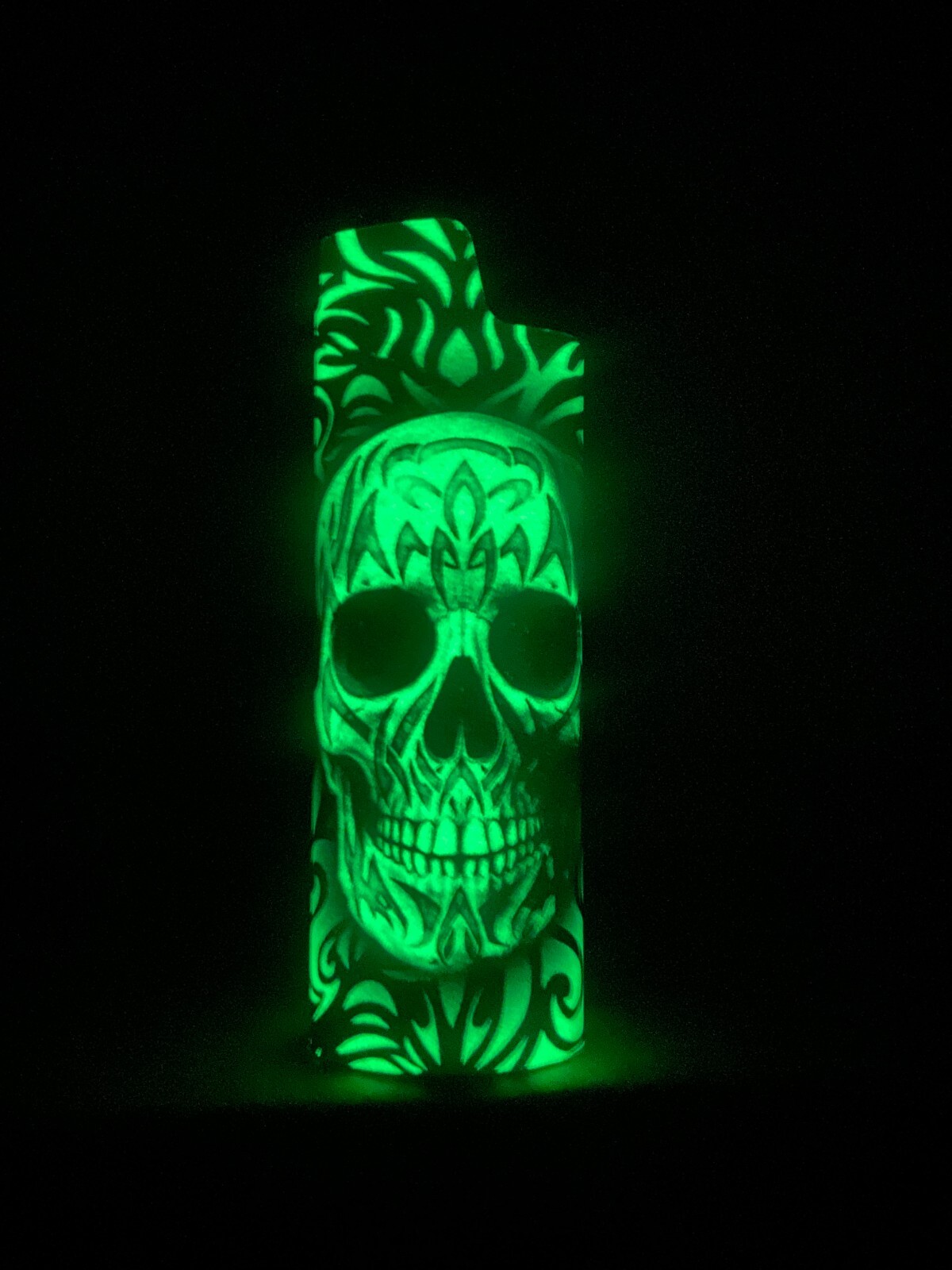 Smokezilla Lighter Case Metal Glow In The Dark Brand New | eBay