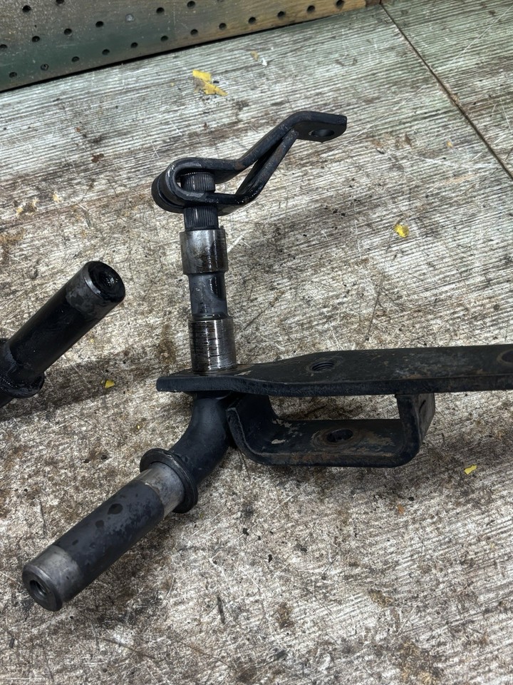John Deere 400 Garden Tractor RH LH Front Steering Spindles AM35414 ...