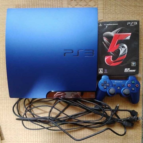 PS3 GRAN TURISMO 5 RACING PACK limited edition Blue with cable ...