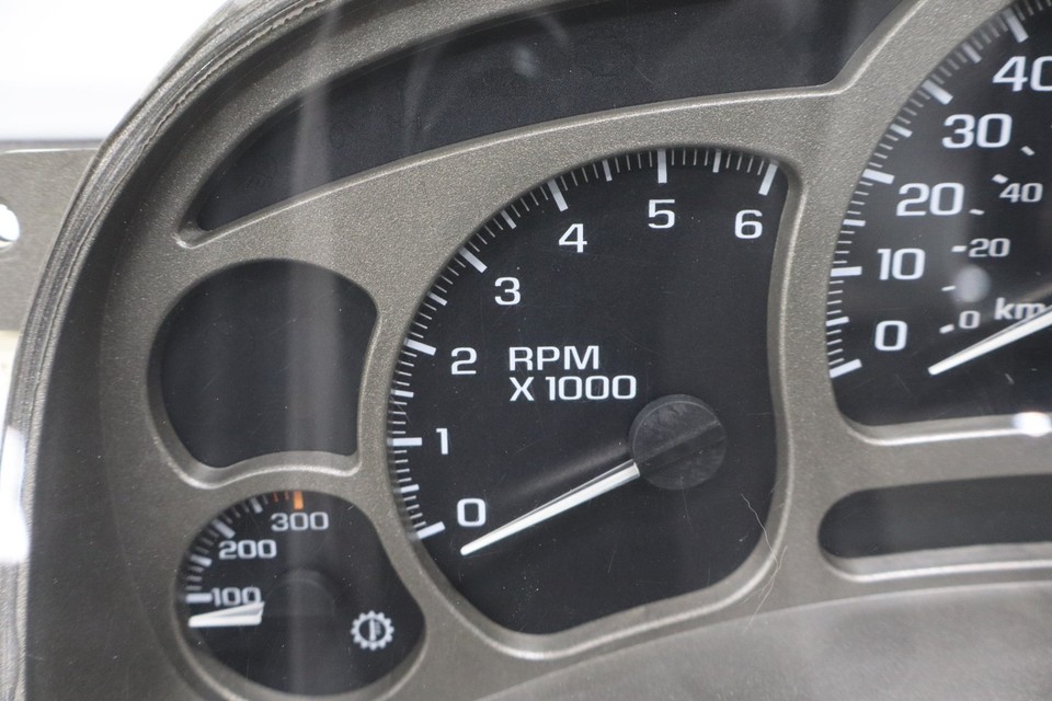 2003-2004 GMC Yukon Denali Speedometer 140465 Miles GMT800 Trans Temp 6 ...