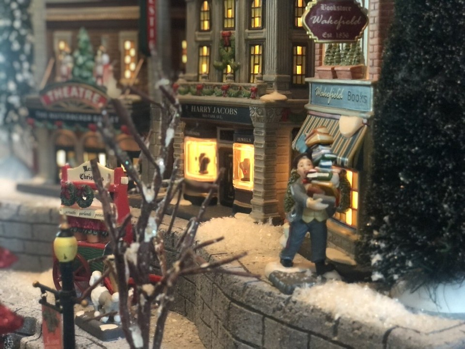 TOWN SQUARE DISPLAY PLATFORM SET FOR DEPT 56 OR LEMAX VILLAGES, FREE ...