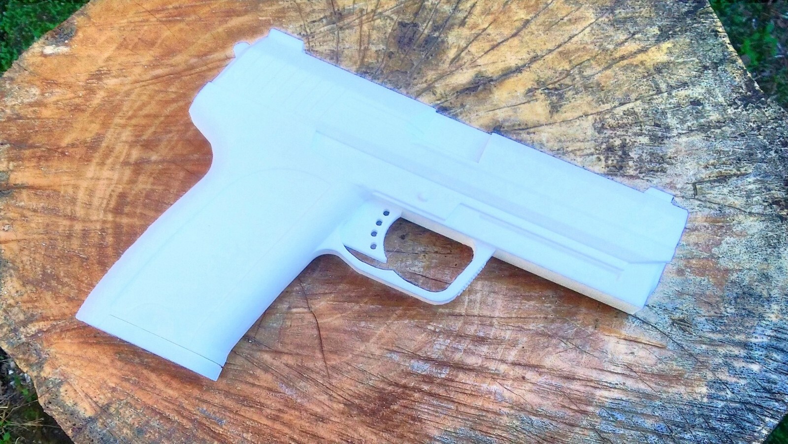 USP Match Weight Pistol Movie Prop - Removable Compensator -Tomb Raider ...