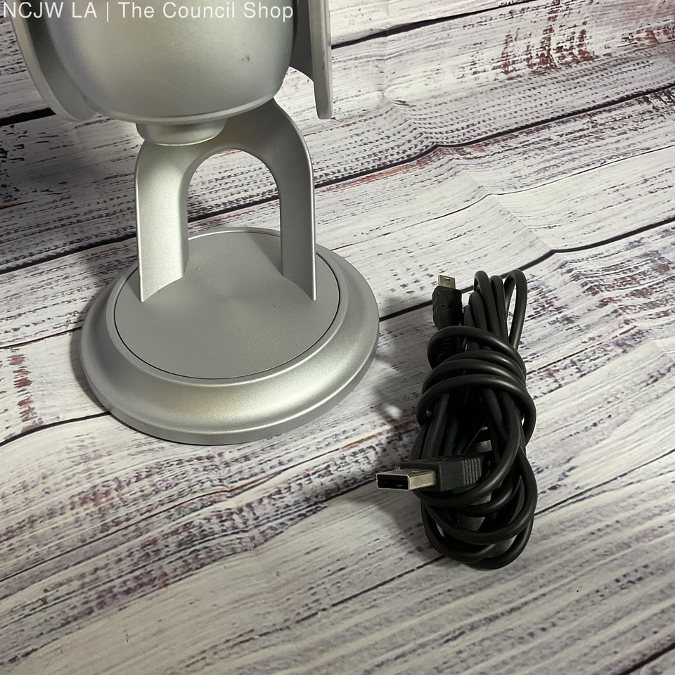 LOGITECH for Creators Blue Yeti USB Microphone for Gaming, Streaming ...