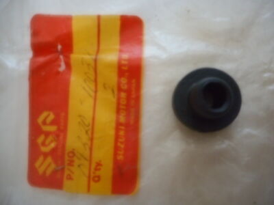 NOS Suzuki GSX-R1100 GSX-R750 GSX-R600 OEM Rubber Cushion 09320-10038 ...
